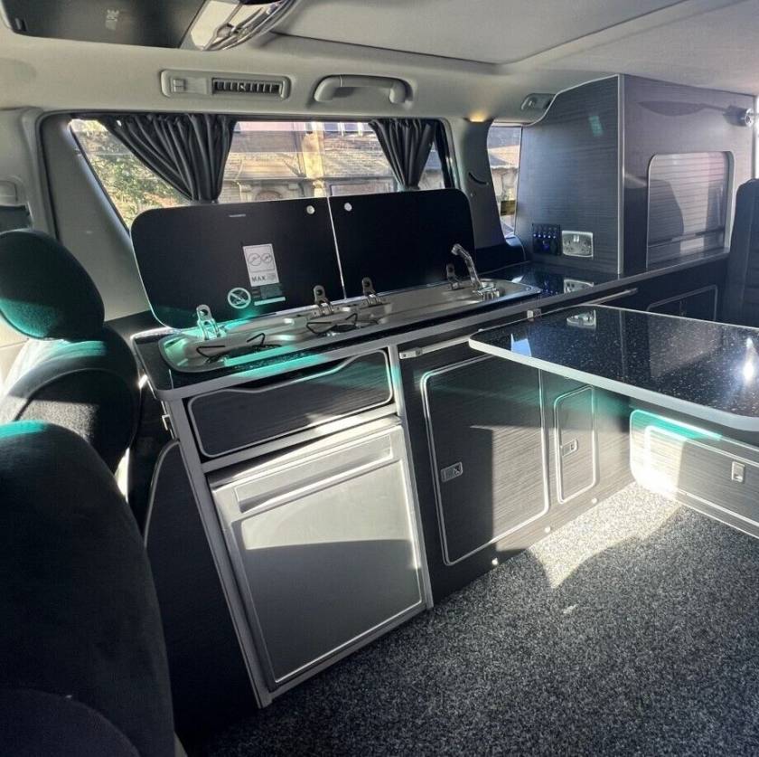 Assembled Toyota Alphard Lightweight Furniture Camper Van Units - Lusso ...