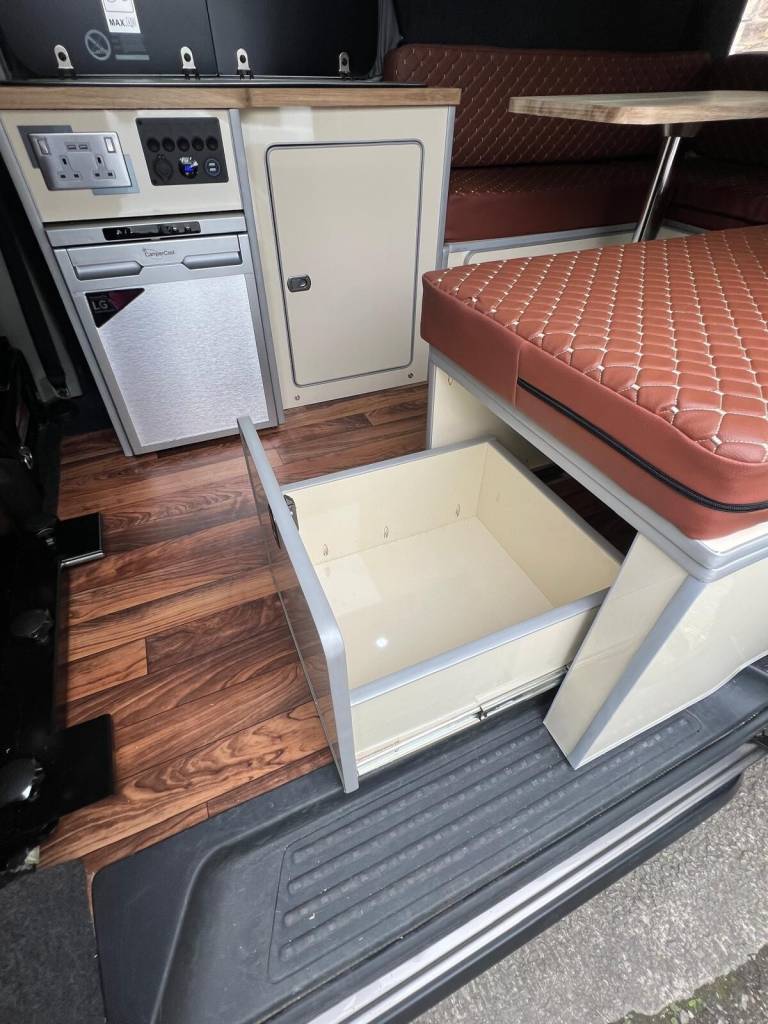 FULL Van CONVERSION VW Transporter T4 T5 T6 Campervan U Shape 4 BERTH ...