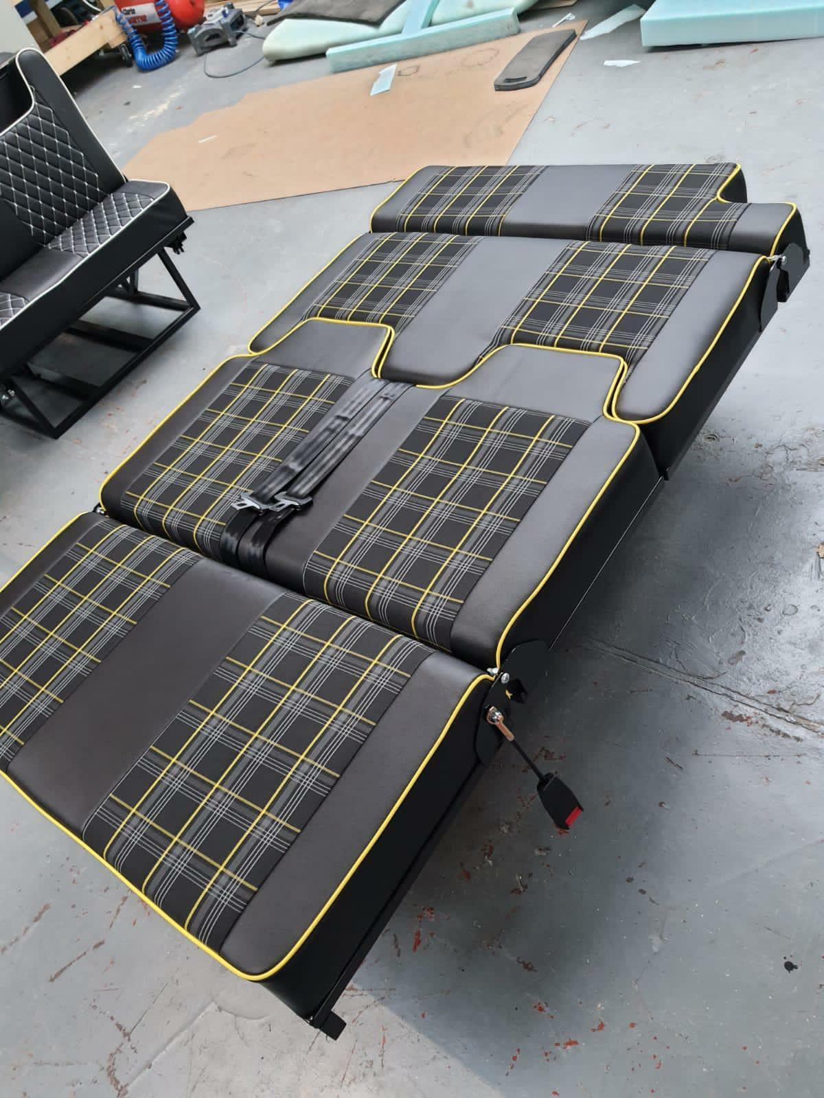 Rock & Roll Bed VW T4 T5 T6 Transit Vivaro Trafic Seatbelts Gas Strut ...