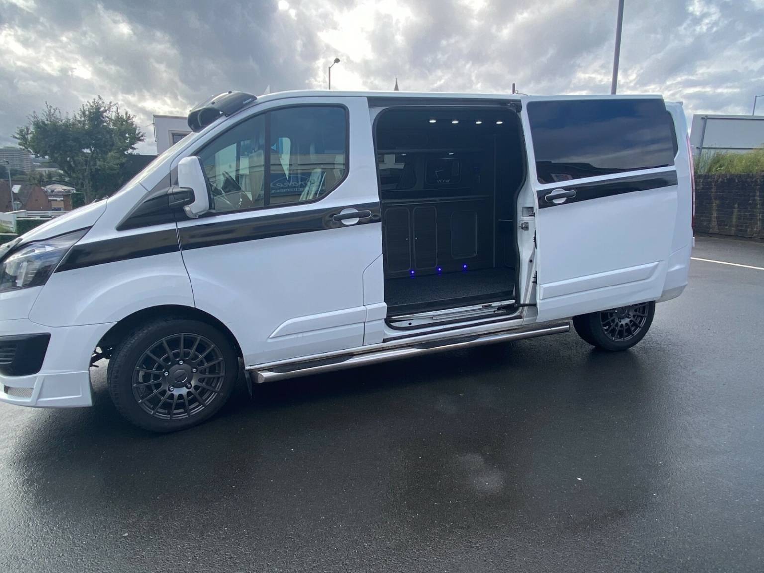 Ford Transit Custom LWB kitchen furniture Assembled camper van ...